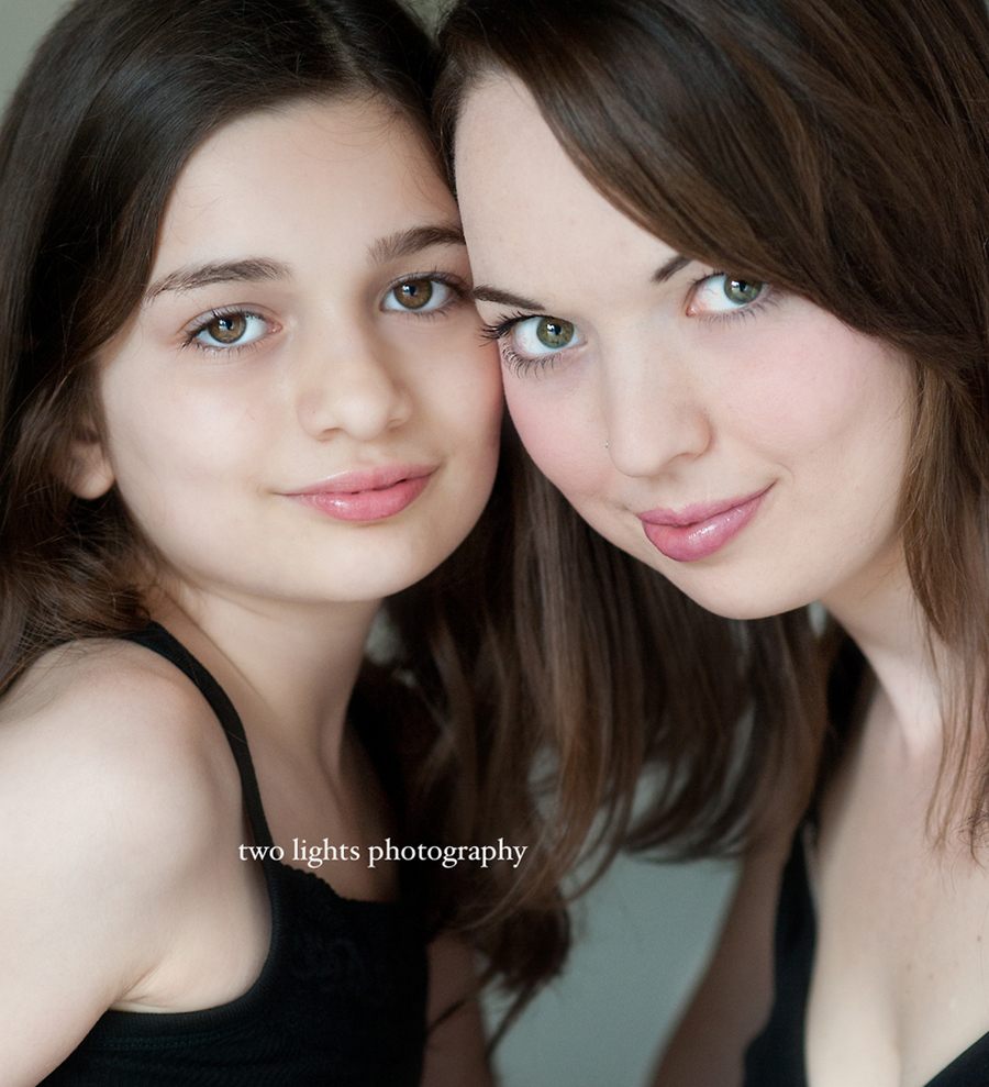 Priscilla And Aurora Motherdaughter Portrait Two Lights Photography 5404
